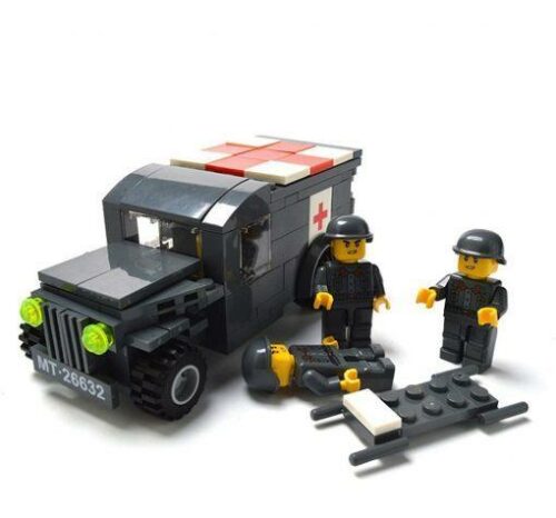 Medic WW2 Ambulance Playset - 384 Pieces - BrickArmyToys