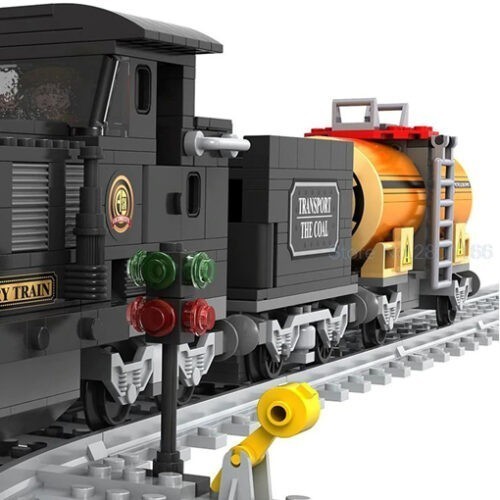 City Train Steam Locomotive - 483 Pieces - BrickArmyToys