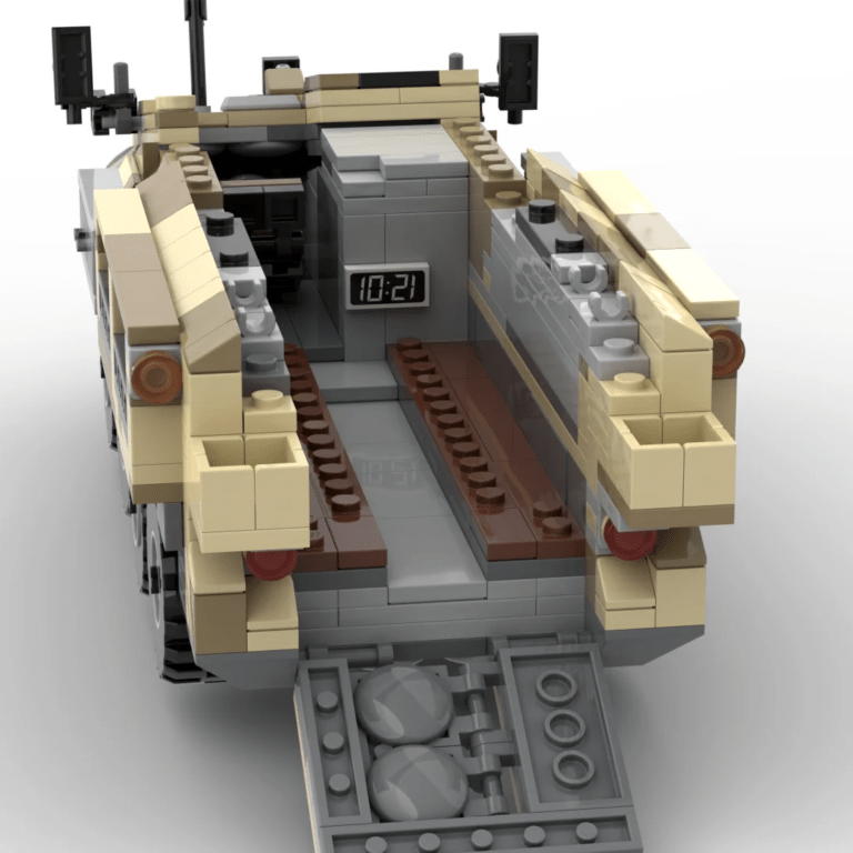 MOC Canadian LAV 6 IFV - 974 Pieces - BrickArmyToys